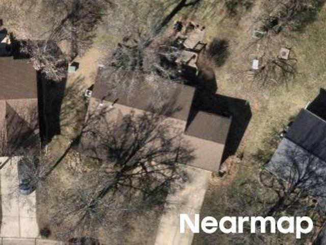 Claycrest Dr