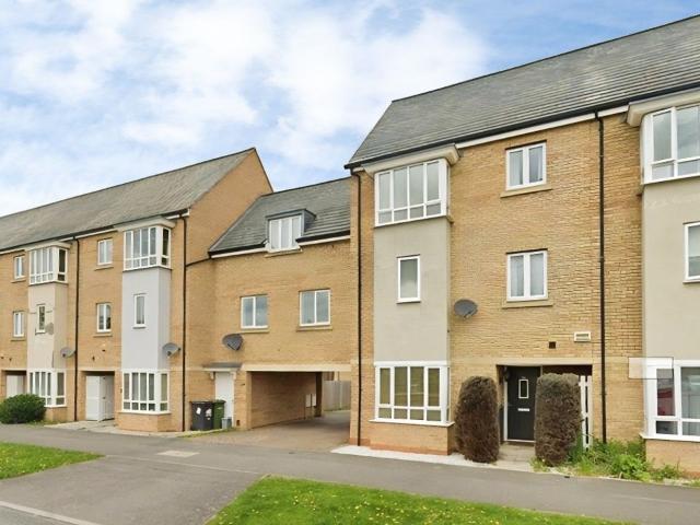 Clayburn Road, Peterborough PE7, 2 bed property to rent, £1,100 pcm | PrimeLocation