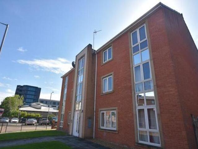 Clayburn Street, Hulme, 2 Bedroom Apartment