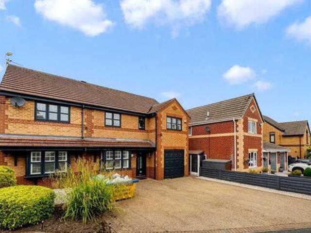 Claydon Gardens, Rixton, 5 Bedroom Detached