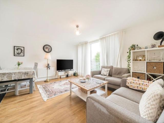 Clayponds Lane, TW8, London