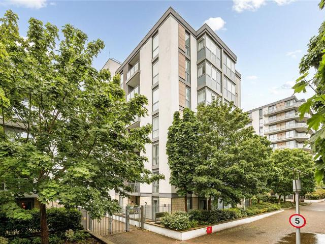 Clayponds Lane, Brentford, TW8 1 bed apartment to rent £1,850 pcm £427 pw