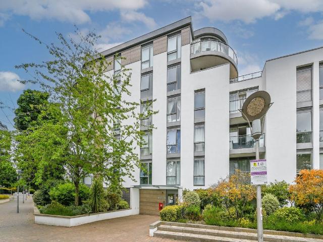 Clayponds Lane, Brentford TW8, 1 bed flat to rent, £1,850 pcm | PrimeLocation