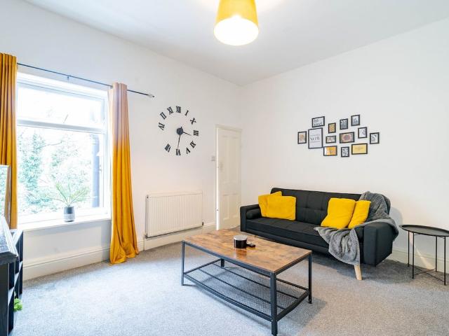 Clayton M11, 2 bed flat to rent, £2,376 pcm | PrimeLocation
