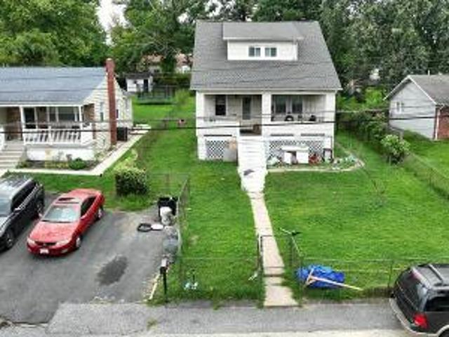 Clayton Ave