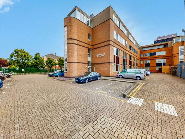 Clayton Road, Hayes UB3, 1 bed flat to rent, £1,350 pcm | PrimeLocation