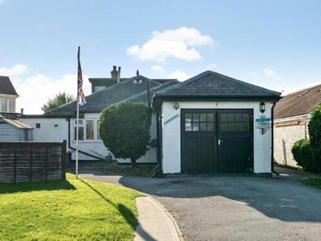 Clayton Road, Selsey, 5 Bedroom Detached
