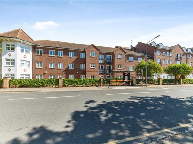 Clacton On Sea, Essex 2 bedroom retirement property to let