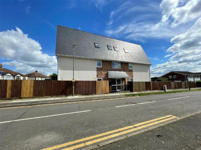 Clairal Court, Queenswood Road. 2 bed apartment to rent £1,650 pcm £381 pw