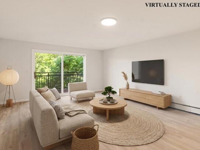 Claire Point Rd, Burlington, Condo For Sale