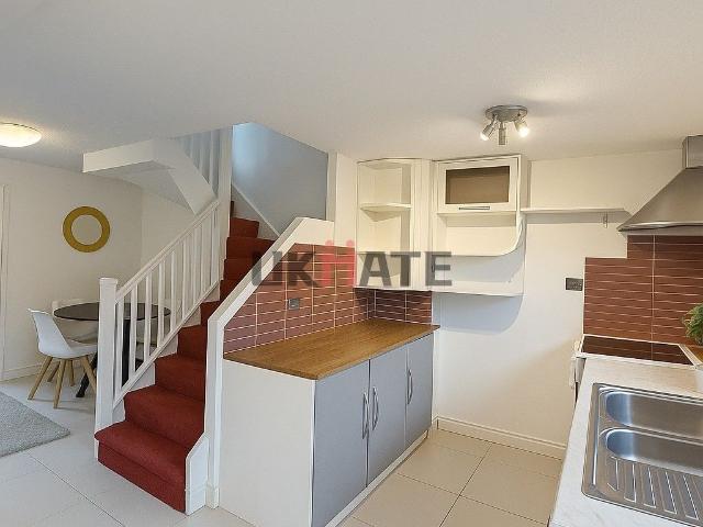Claire Place, London E14, Room to rent, £1,049 pcm | PrimeLocation