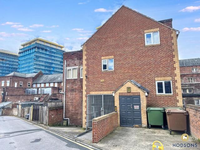 Claires House, Whites Road, Wakefield WF1, 1 bed flat to rent, £500 pcm | PrimeLocation