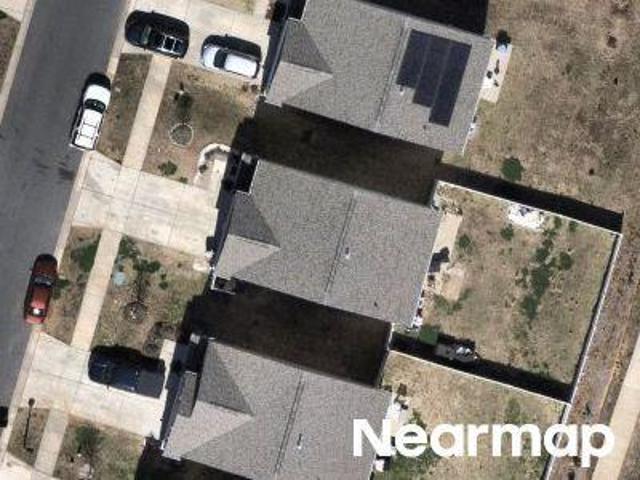 Clairwood Dr
