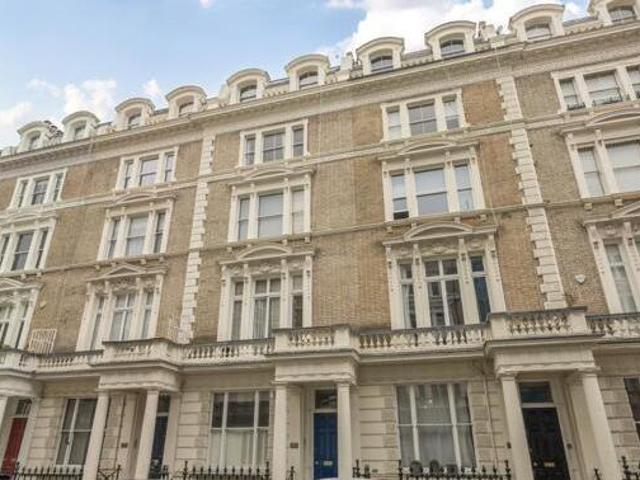 Clanricarde Gardens, London, 2 Bedroom Flat