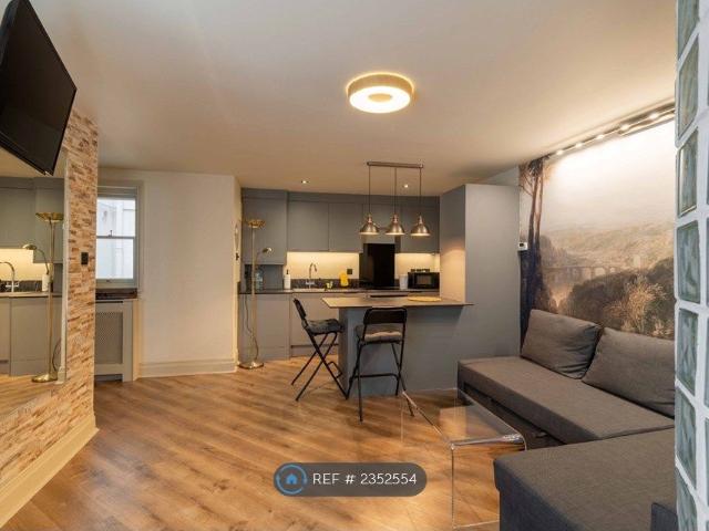 Clanricarde Gardens, London W2, 1 bed flat to rent, £2,455 pcm | PrimeLocation