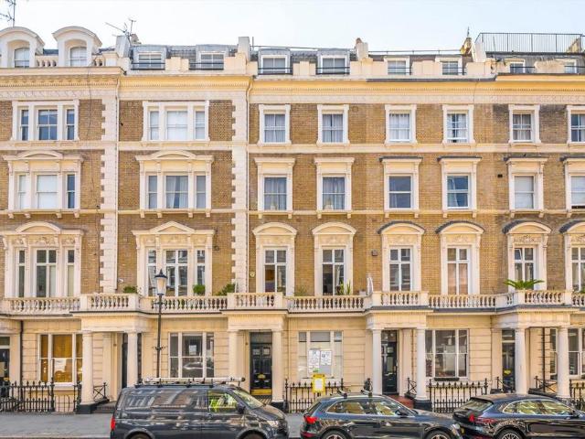 Clanricarde Gardens, London W2 Studio to rent £2,795 pcm £645 pw