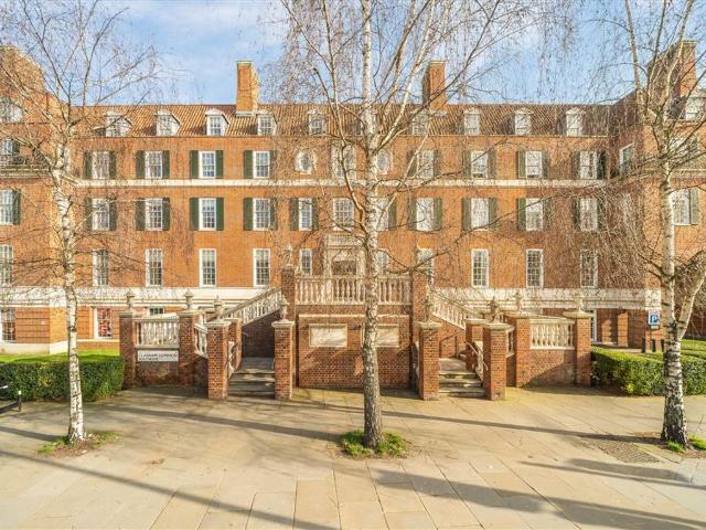 Clapham Common South Side, Balham SW4, 1 bed flat to rent, £2,400 pcm | PrimeLocation