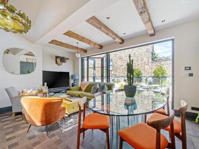 Clapham Common South Side, London, 3 Bedroom Penthouse