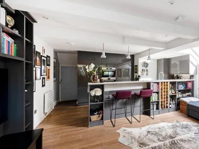 Clapham Leisure Centre, Bicycle Mews, London, SW4 6FF, United Kingdom | 2 bed apartment for rent #140228581 | Rentberry