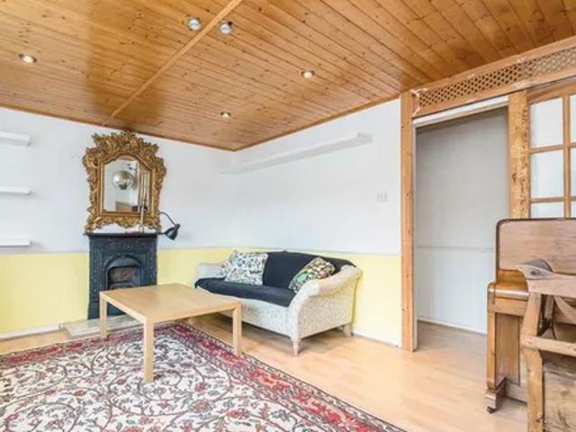 Clapham Park Group Practice, 9A Rathmell Drive, London, SW4 8JG, United Kingdom | 2 bed apartment for rent #167217472 | Rentberry