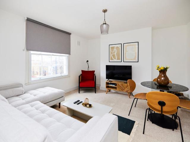 Clapham Park Road, London SW4, 1 bed flat to rent, £2,600 pcm | PrimeLocation