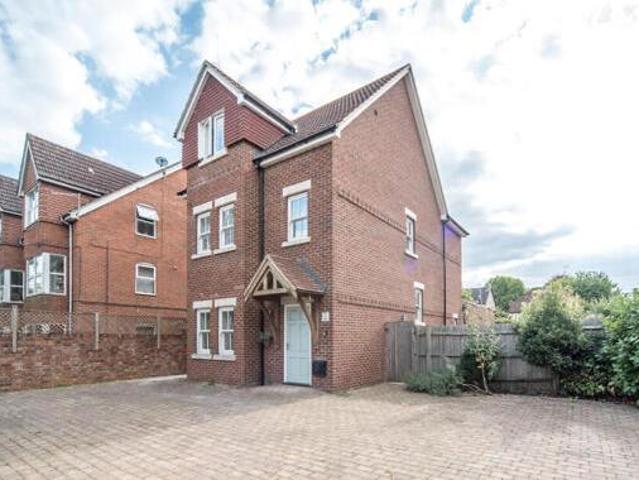 Clapham Road, Bedford, 6 Bedroom Detached