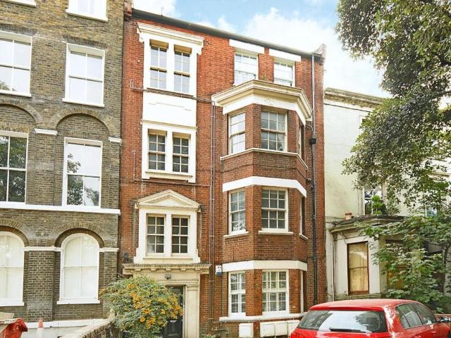 Clapham Road, London SW9, 2 bed flat to rent, £1,950 pcm | PrimeLocation