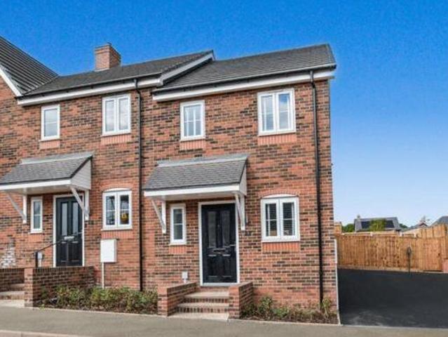 Claphill Lane, The Green, Rushwick, 2 Bedroom Semi detached