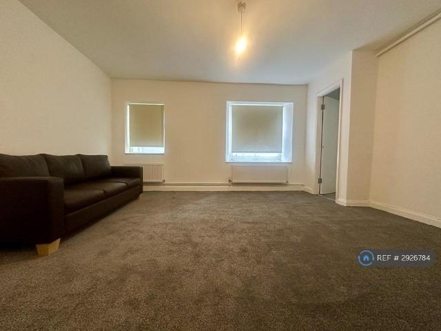 Clapton Common, London, E5 1 bed flat to rent £1,650 pcm £381 pw