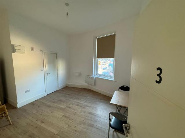 Upper Clapton Road, Upper Clapton, Hackney E5, Room to rent, £1,440 pcm | PrimeLocation