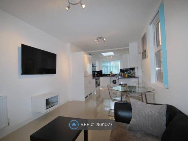 Clara Street, Coventry CV2, Room to rent, £545 pcm | PrimeLocation