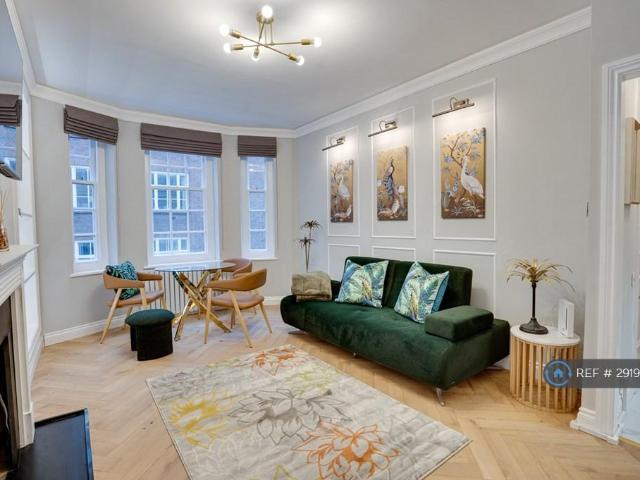 Clarges Street, London, W1J 1 bed flat to rent £4,000 pcm £923 pw