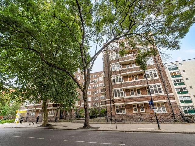 Clare Court, Bloomsbury, London, WC1H 2 bed flat to rent £2,600 pcm £600 pw