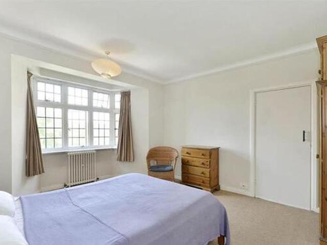 Clare Court, Bloomsbury, 1 Bedroom Apartment