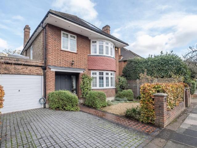 Clare Lawn Avenue London SW14 5 bed detached house to rent £9,000 pcm £2,077 pw