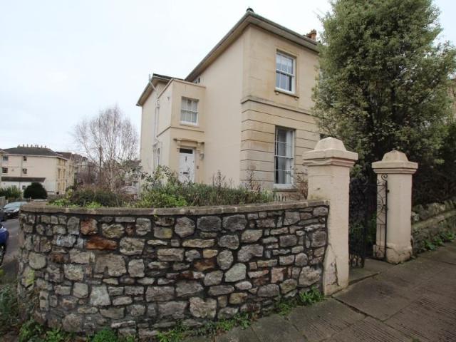 Clare Road, Cotham, Bristol BS6, 2 bed flat to rent, £1,700 pcm | PrimeLocation