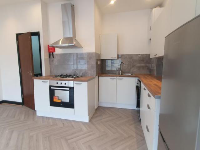 Clare Road, Grangetown, Cardiff. 2 bed flat to rent £1,000 pcm £231 pw
