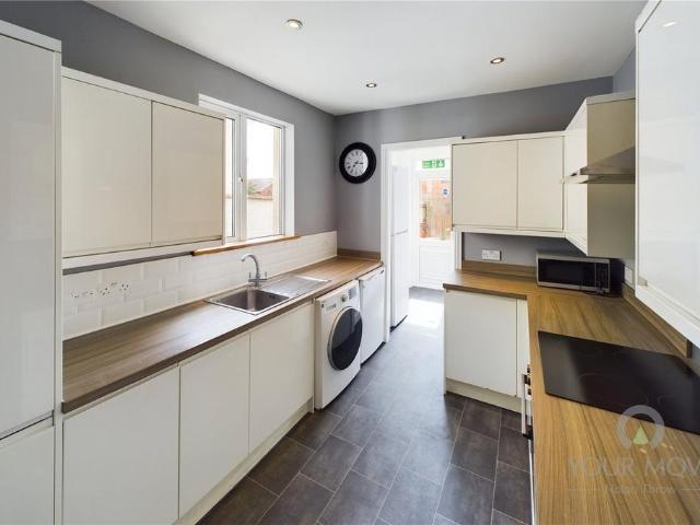 Clare Street, Northampton NN1 5 bed house to rent £15,250 pcm £3,519 pw