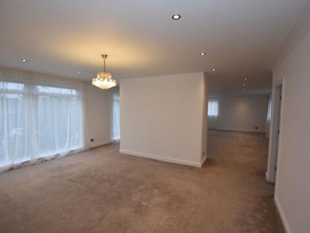 Claremont Avenue, Bramcote, Nottingham