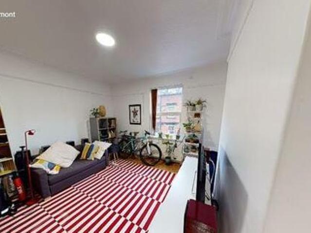 Claremont Grove, University, 2 Bedroom Flat