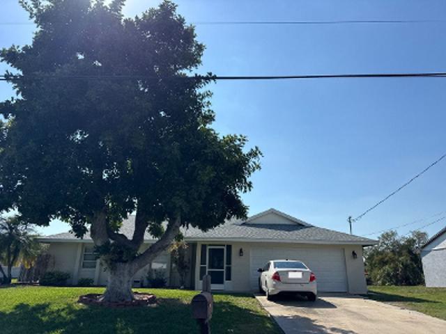 Claremont Dr