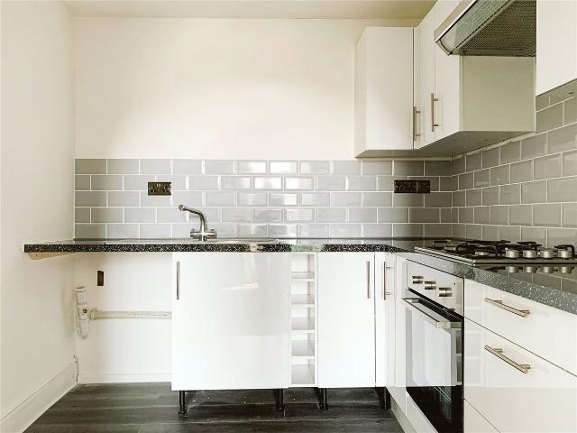 Claremont Road, Bishopston, Bristol BS7, 2 bed flat to rent, £1,350 pcm | PrimeLocation