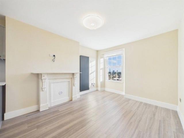 Claremont Road, Bishopston, Bristol, BS7 8DL