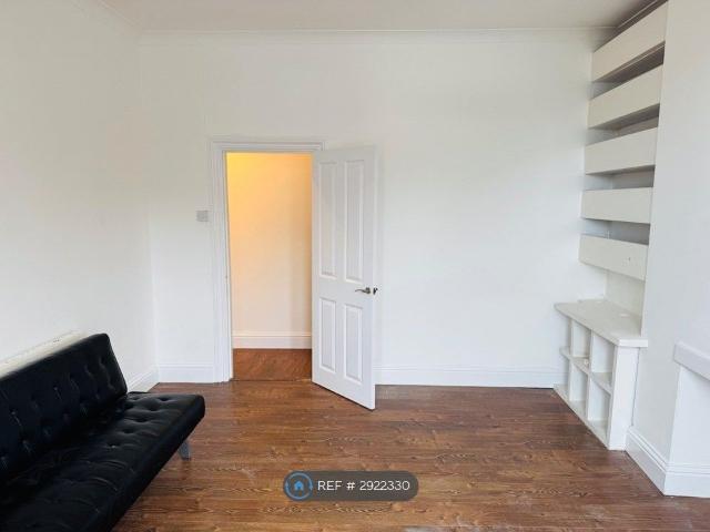 Claremont Road, Seaford BN25, 2 bed flat to rent, £1,495 pcm | PrimeLocation