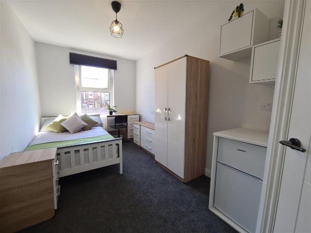 Claremont Road, Smethwick B66, Room to rent, £625 pcm | PrimeLocation