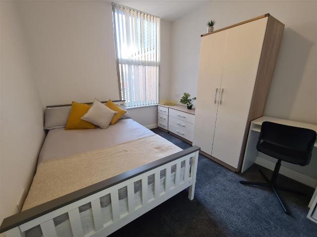 Claremont Road, Smethwick, Birmingham B66, Room to rent, £625 pcm | PrimeLocation