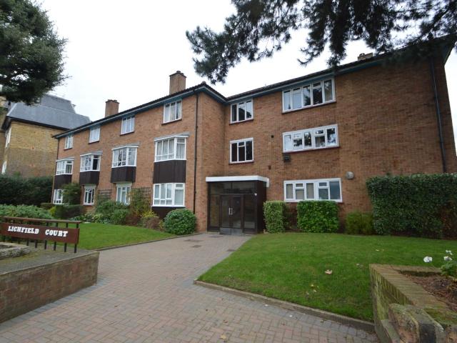 Claremont Road, Surbiton KT6, 2 bed maisonette to rent, £1,875 pcm | PrimeLocation