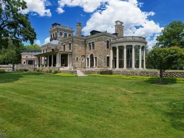 Claremont Rd, Bernardsville, Home For Sale