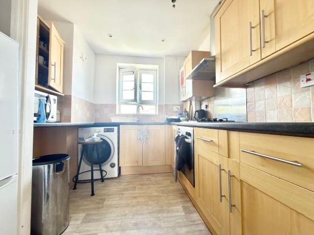 Clarence Way, London NW1, 3 bed flat to rent, £3,200 pcm | PrimeLocation