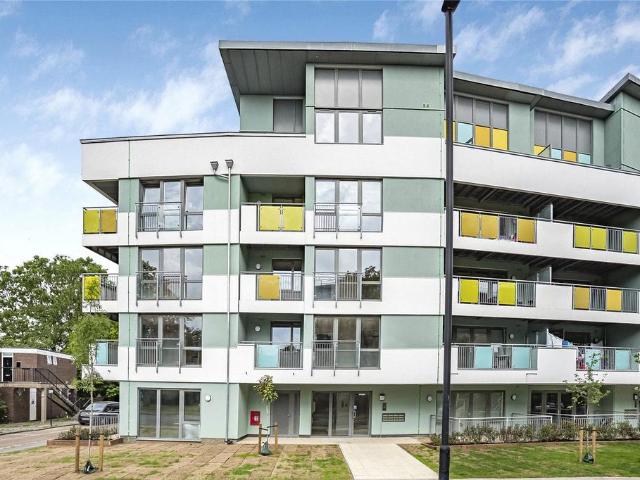 Clarence Avenue, London, SW4 1 bed flat to rent £2,150 pcm £496 pw